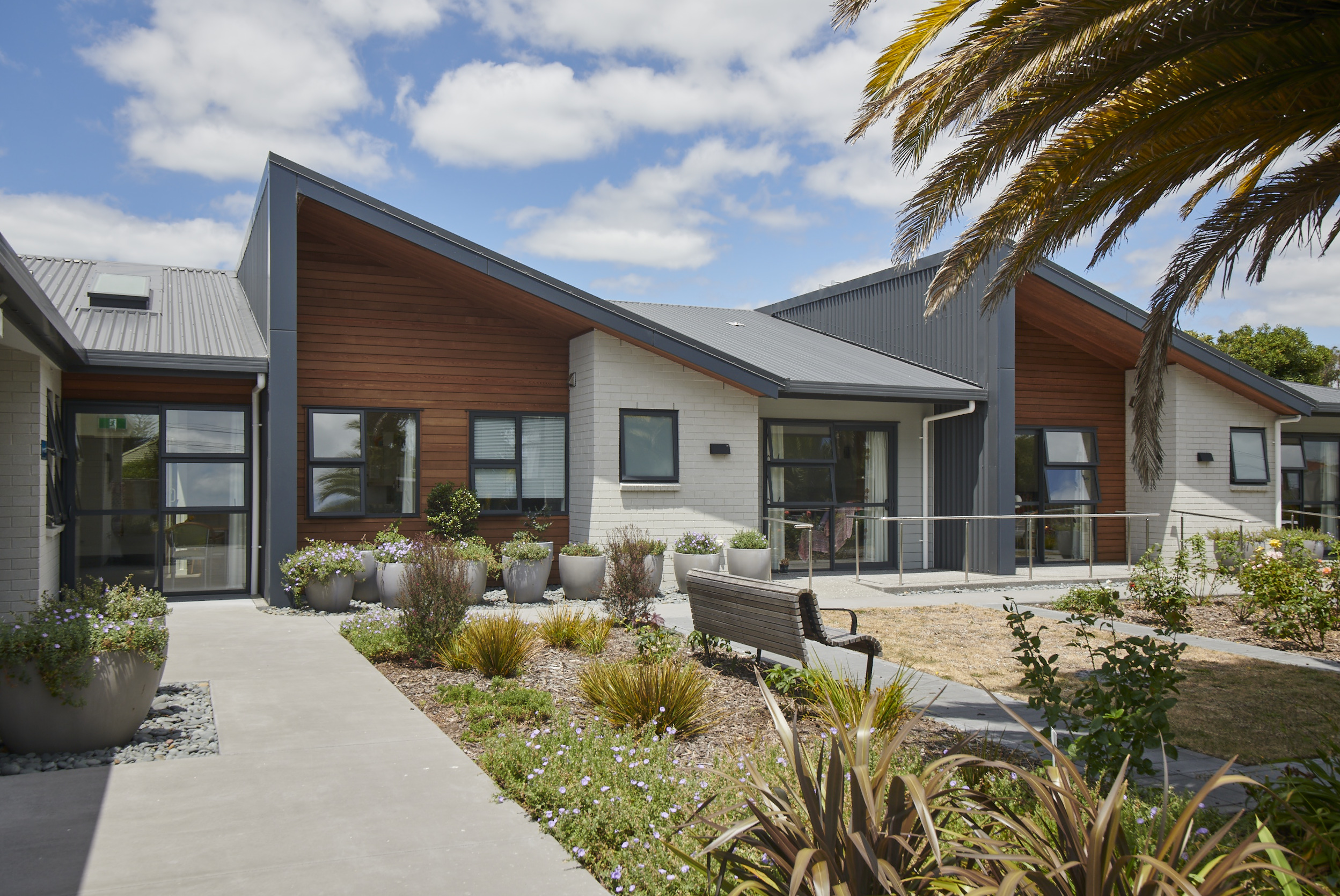 CHT Bernadette - Livingstone Building | Construction | Hamilton