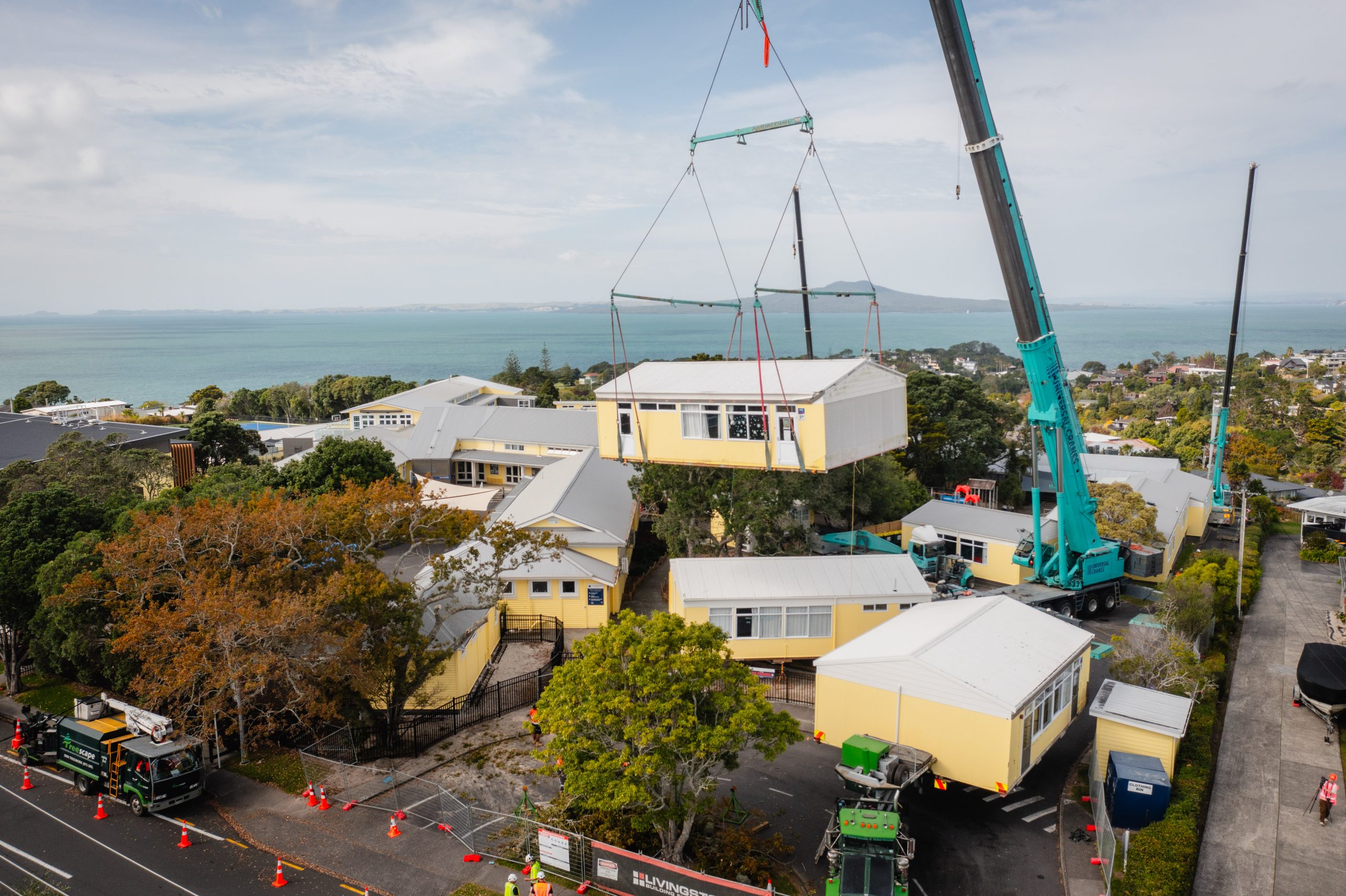Campbells Bay School Relocatable Classrooms - Livingstone Building ...